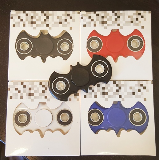 Fidget Spinner - The Bat Röd